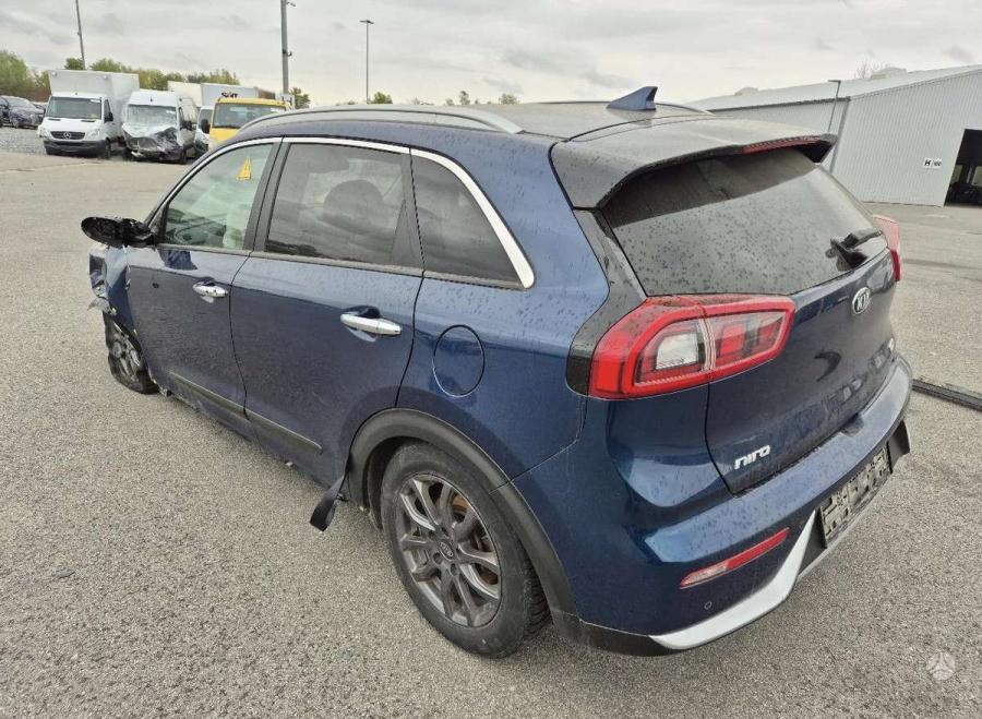 Zils Kia Niro 2019 Klaipėda, ar dzinēja tilpumu 1.58 L un nobraukumu 101 tūkst. km par 7300 €, foto 4 vietnē AUTOMOTO.COM.LV