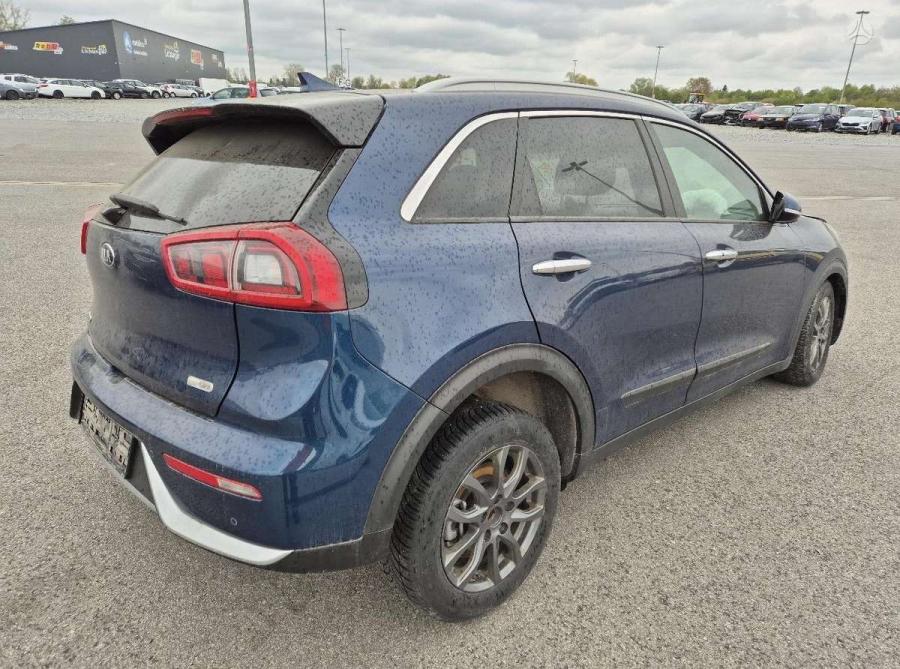 Zils Kia Niro 2019 Klaipėda, ar dzinēja tilpumu 1.58 L un nobraukumu 101 tūkst. km par 7300 €, foto 5 vietnē AUTOMOTO.COM.LV