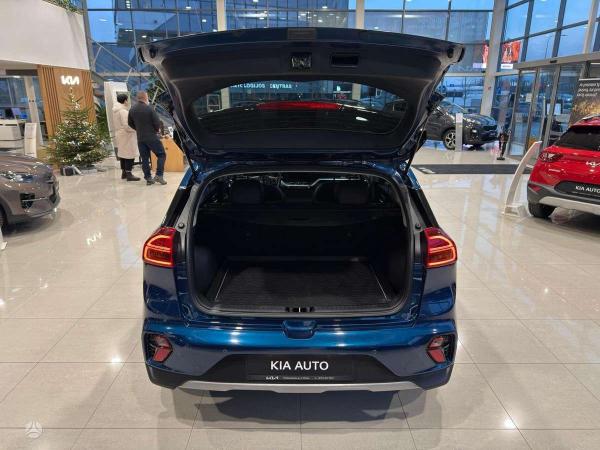 Zils Kia Niro 2021 Viļņa, ar dzinēja tilpumu 1.60 L un nobraukumu 43 tūkst. km par 18500 €, foto 10 vietnē AUTOMOTO.COM.LV