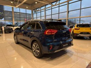 Zils Kia Niro 2021 Viļņa, ar dzinēja tilpumu 1.60 L un nobraukumu 43 tūkst. km par 18500 €, foto 24 vietnē AUTOMOTO.COM.LV