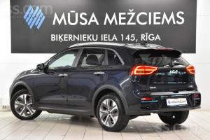 Blue Kia Niro 2021 in Riga, with an engine capacity of 1.60 L and mileage of 76 thousand km for 25490 €, photo 9 on AUTOMOTO.COM.LV