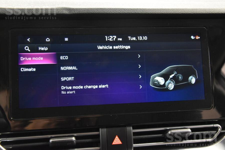 Blue Kia Niro 2021 in Riga, with an engine capacity of 1.60 L and mileage of 76 thousand km for 25490 €, photo 24 on AUTOMOTO.COM.LV