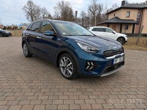 Синий Киа Niro 2022 в Рига, объемом двигателя 1.60 л и пробегом 64 тыс. км за 17500 €, фото  на AUTOMOTO.COM.LV