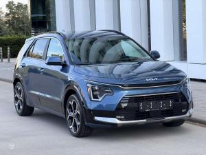 Синий Киа Niro 2024 в Вильнюс, объемом двигателя 1.60 л и пробегом 23 тыс. км за 24990 €, фото  на AUTOMOTO.COM.LV