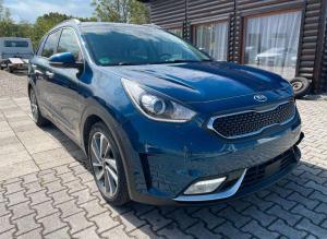 Blue Kia Niro 2017 in Vilkaviskis, with an engine capacity of 1.60 L and mileage of 82 thousand km for 11300 €, photo  on AUTOMOTO.COM.LV