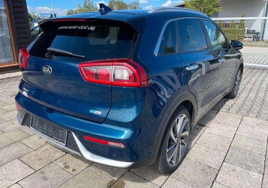 Zils Kia Niro 2017 Vilkaviškis, ar dzinēja tilpumu 1.60 L un nobraukumu 82 tūkst. km par 11300 €, foto 4 vietnē AUTOMOTO.COM.LV