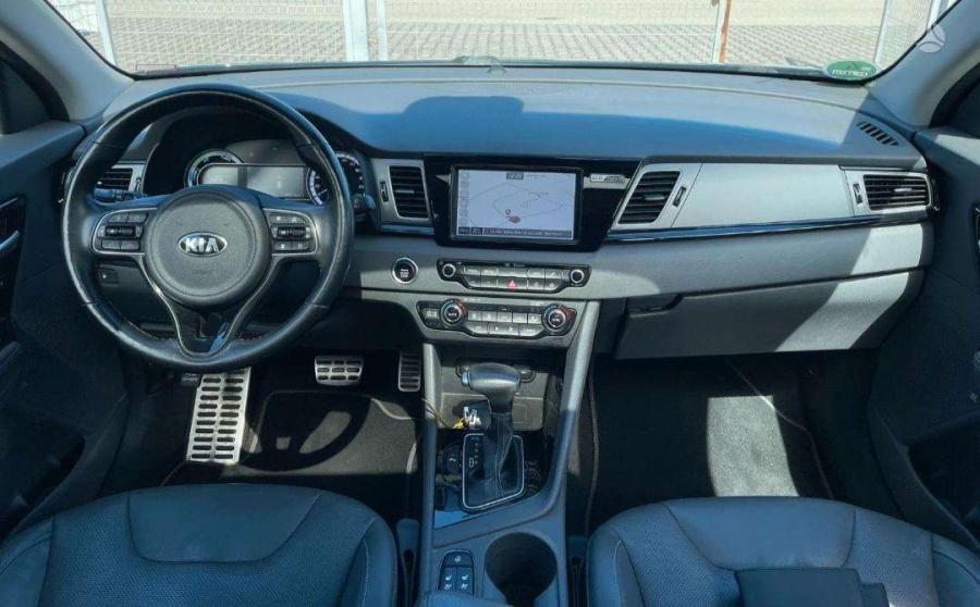 Zils Kia Niro 2017 Vilkaviškis, ar dzinēja tilpumu 1.60 L un nobraukumu 82 tūkst. km par 11300 €, foto 16 vietnē AUTOMOTO.COM.LV