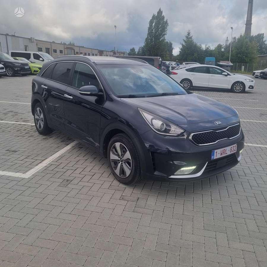 Синий Киа Niro 2019 в Таураге, объемом двигателя 1.60 л и пробегом 224 тыс. км за 9900 €, фото 3 на AUTOMOTO.COM.LV
