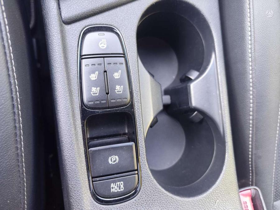 Zils Kia Niro 2020 Kauņa, ar dzinēja tilpumu 1.60 L un nobraukumu 140 tūkst. km par 13999 €, foto 13 vietnē AUTOMOTO.COM.LV