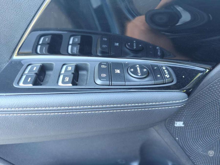 Zils Kia Niro 2020 Kauņa, ar dzinēja tilpumu 1.60 L un nobraukumu 140 tūkst. km par 13999 €, foto 15 vietnē AUTOMOTO.COM.LV