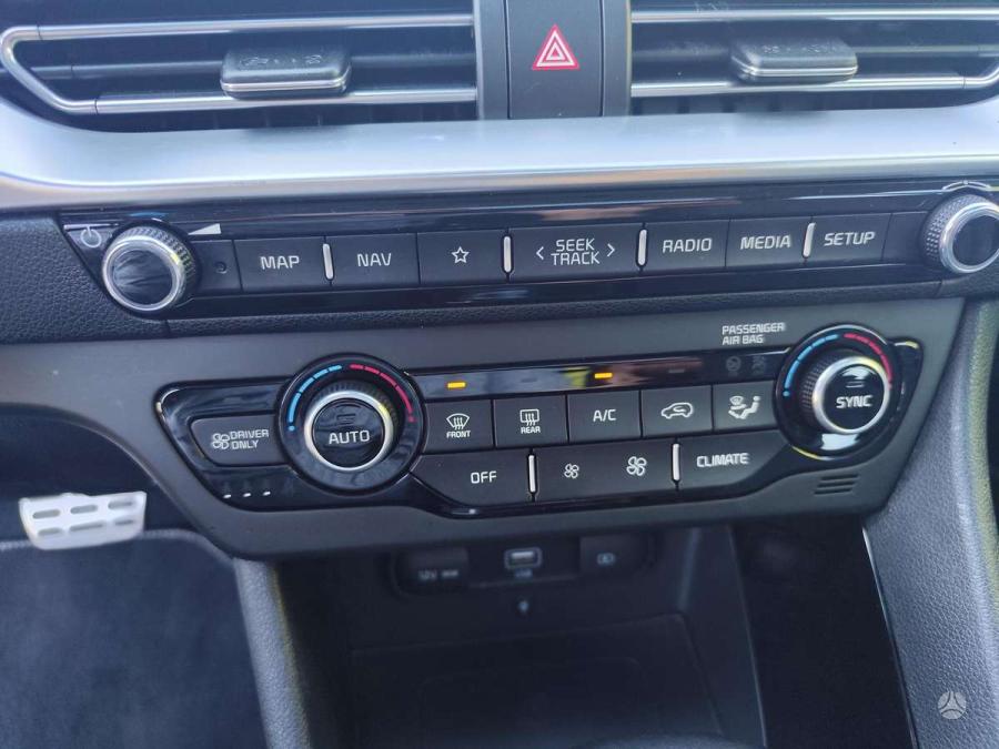 Zils Kia Niro 2020 Kauņa, ar dzinēja tilpumu 1.60 L un nobraukumu 140 tūkst. km par 13999 €, foto 16 vietnē AUTOMOTO.COM.LV