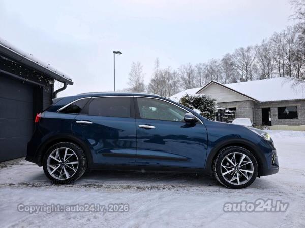 Zils Kia Niro 2021 Tartu, ar dzinēja tilpumu 1.60 L un nobraukumu 80 tūkst. km par 17995 €, foto 6 vietnē AUTOMOTO.COM.LV