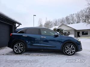 Zils Kia Niro 2021 Tartu, ar dzinēja tilpumu 1.60 L un nobraukumu 80 tūkst. km par 17995 €, foto 6 vietnē AUTOMOTO.COM.LV