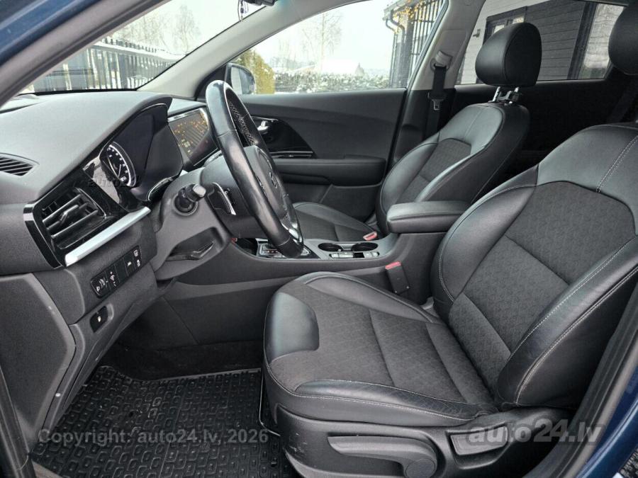 Zils Kia Niro 2021 Tartu, ar dzinēja tilpumu 1.60 L un nobraukumu 80 tūkst. km par 17995 €, foto 9 vietnē AUTOMOTO.COM.LV