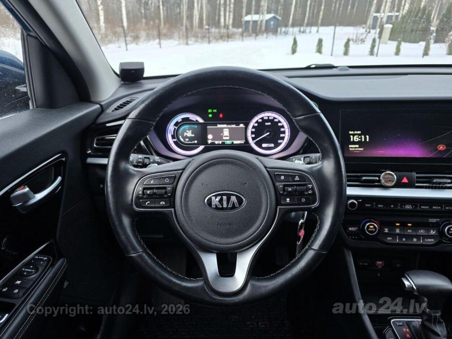 Zils Kia Niro 2021 Tartu, ar dzinēja tilpumu 1.60 L un nobraukumu 80 tūkst. km par 17995 €, foto 14 vietnē AUTOMOTO.COM.LV