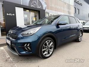 Zils Kia Niro 2021 Tallina, ar dzinēja tilpumu 1.60 L un nobraukumu 63 tūkst. km par 20900 €, foto  vietnē AUTOMOTO.COM.LV