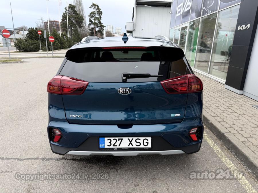 Zils Kia Niro 2021 Tallina, ar dzinēja tilpumu 1.60 L un nobraukumu 63 tūkst. km par 20900 €, foto 4 vietnē AUTOMOTO.COM.LV