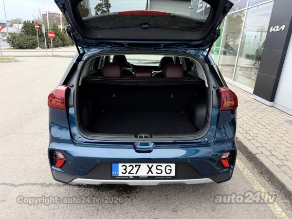 Zils Kia Niro 2021 Tallina, ar dzinēja tilpumu 1.60 L un nobraukumu 63 tūkst. km par 20900 €, foto 6 vietnē AUTOMOTO.COM.LV
