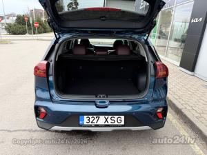 Zils Kia Niro 2021 Tallina, ar dzinēja tilpumu 1.60 L un nobraukumu 63 tūkst. km par 20900 €, foto 7 vietnē AUTOMOTO.COM.LV