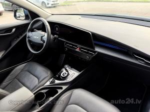 Zils Kia Niro 2023 Tallina, ar dzinēja tilpumu 0.00 L un nobraukumu 54 tūkst. km par 29500 €, foto 5 vietnē AUTOMOTO.COM.LV
