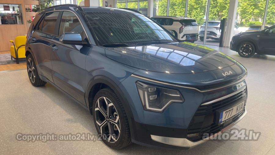 Zils Kia Niro 2025 Narva, ar dzinēja tilpumu 1.60 L un nobraukumu 8 tūkst. km par 30000 €, foto 3 vietnē AUTOMOTO.COM.LV