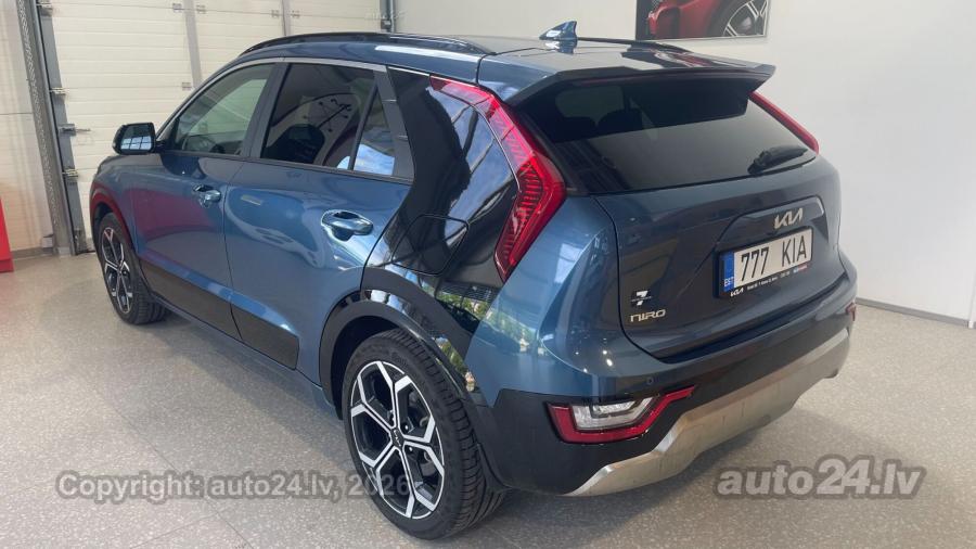 Zils Kia Niro 2025 Narva, ar dzinēja tilpumu 1.60 L un nobraukumu 8 tūkst. km par 30000 €, foto 4 vietnē AUTOMOTO.COM.LV