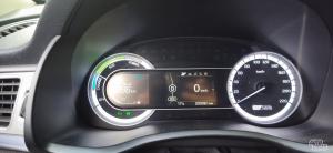 Brown Kia Niro 2017 in Vilnius, with an engine capacity of 1.60 L and mileage of 203 thousand km for 10000 €, photo 3 on AUTOMOTO.COM.LV
