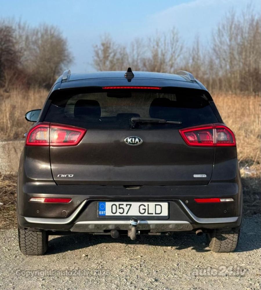 Brūns Kia Niro 2017 Tallina, ar dzinēja tilpumu 1.60 L un nobraukumu 232 tūkst. km par 10101 €, foto 6 vietnē AUTOMOTO.COM.LV