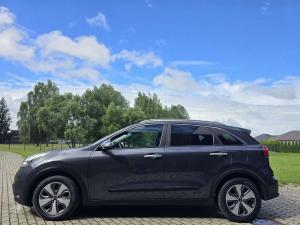 Kia Niro 2018 in Taurage, with an engine capacity of 1.59 L and mileage of 207 thousand km for 9900 €, photo 11 on AUTOMOTO.COM.LV