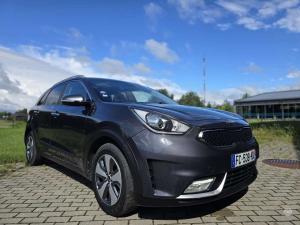 Kia Niro 2018 in Taurage, with an engine capacity of 1.59 L and mileage of 207 thousand km for 9900 €, photo 14 on AUTOMOTO.COM.LV
