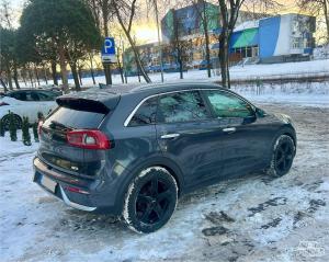 Kia Niro 2019 in Vilnius, with an engine capacity of 1.60 L and mileage of 265 thousand km for 7300 €, photo 7 on AUTOMOTO.COM.LV