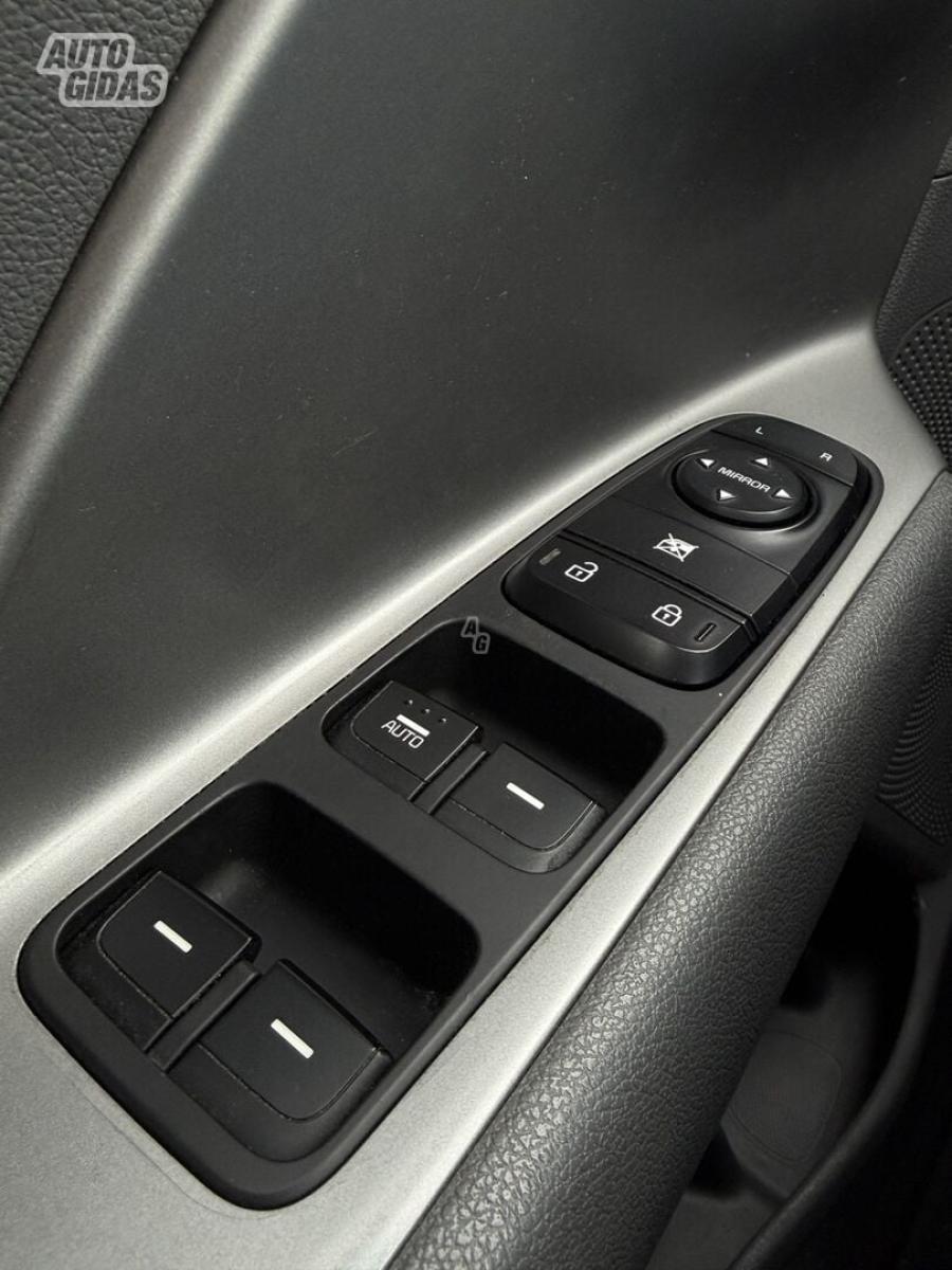 Kia Niro 2019 in Vilnius, with an engine capacity of 0.00 L and mileage of 147 thousand km for 13200 €, photo 18 on AUTOMOTO.COM.LV