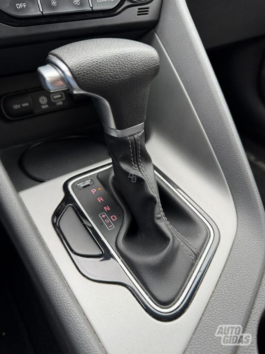 Kia Niro 2019 in Vilnius, with an engine capacity of 0.00 L and mileage of 147 thousand km for 13200 €, photo 21 on AUTOMOTO.COM.LV