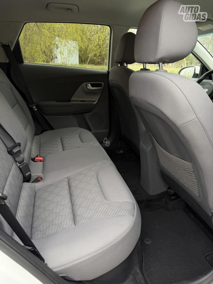 Kia Niro 2019 in Vilnius, with an engine capacity of 0.00 L and mileage of 147 thousand km for 13200 €, photo 23 on AUTOMOTO.COM.LV