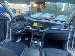Kia Niro 2020 in Marijampole, with an engine capacity of 0.00 L and mileage of 80 thousand km for 16999 €, photo 10 on AUTOMOTO.COM.LV