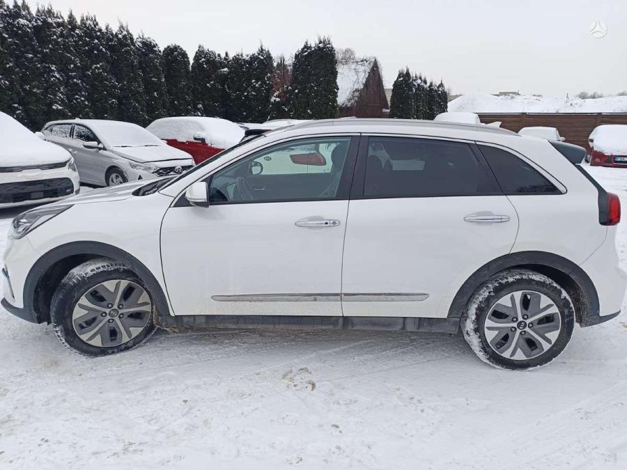 Kia Niro 2020 in Marijampole, with an engine capacity of 0.00 L and mileage of 85 thousand km for 15500 €, photo 16 on AUTOMOTO.COM.LV