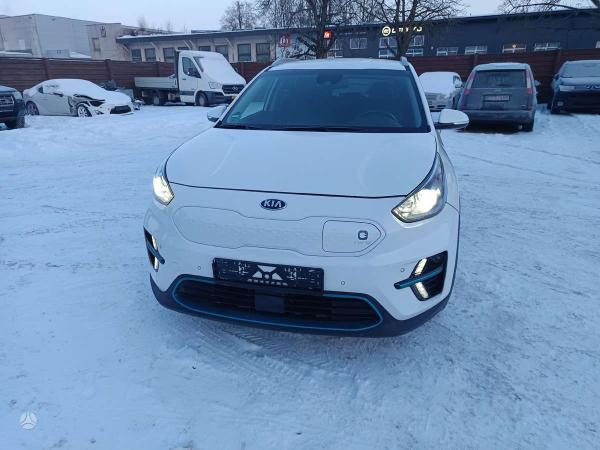 Kia Niro 2020 Marijampole, ar dzinēja tilpumu 0.00 L un nobraukumu 34 tūkst. km par 16999 €, foto 4 vietnē AUTOMOTO.COM.LV