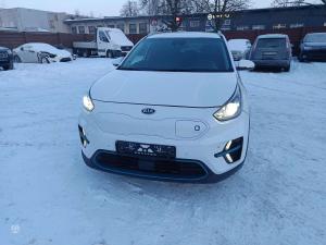 Kia Niro 2020 in Marijampole, with an engine capacity of 0.00 L and mileage of 34 thousand km for 16999 €, photo 4 on AUTOMOTO.COM.LV