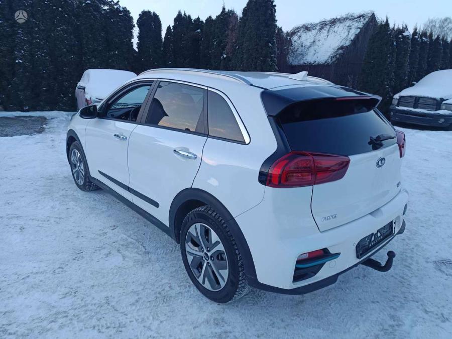 Kia Niro 2020 in Marijampole, with an engine capacity of 0.00 L and mileage of 34 thousand km for 16999 €, photo 27 on AUTOMOTO.COM.LV