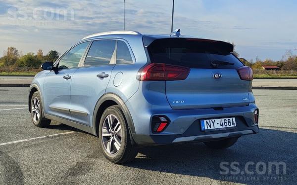 Kia Niro 2020 in Riga, with an engine capacity of 1.60 L and mileage of 267 thousand km for 13400 €, photo 4 on AUTOMOTO.COM.LV