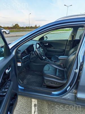 Kia Niro 2020 Rīga, ar dzinēja tilpumu 1.60 L un nobraukumu 267 tūkst. km par 13400 €, foto 6 vietnē AUTOMOTO.COM.LV
