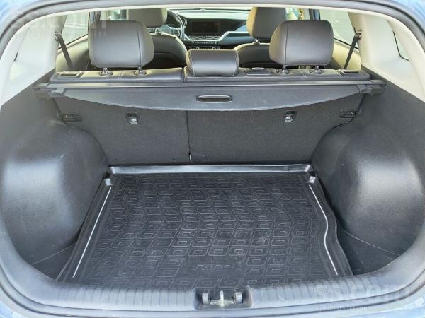 Kia Niro 2020 in Riga, with an engine capacity of 1.60 L and mileage of 267 thousand km for 13400 €, photo 10 on AUTOMOTO.COM.LV