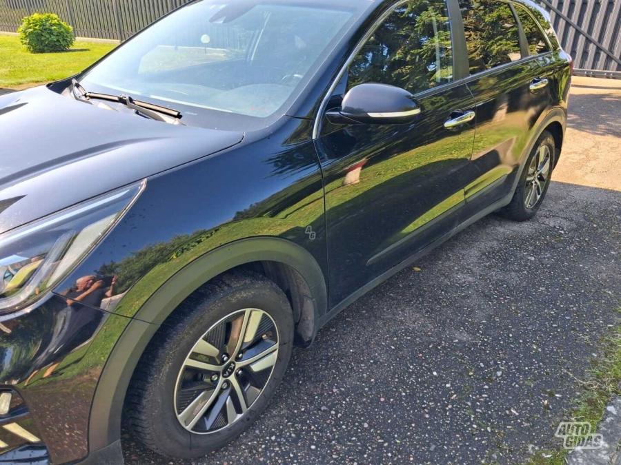 Kia Niro 2020 Kauņa, ar dzinēja tilpumu 1.60 L un nobraukumu 300 tūkst. km par 7100 €, foto 1 vietnē AUTOMOTO.COM.LV