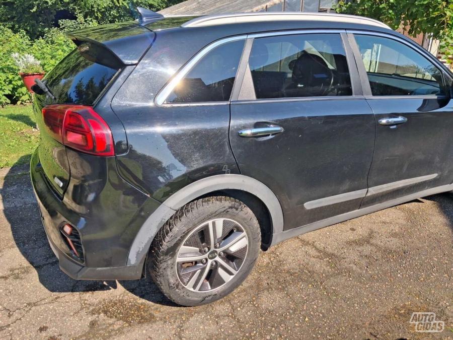 Kia Niro 2020 Kauņa, ar dzinēja tilpumu 1.60 L un nobraukumu 300 tūkst. km par 7100 €, foto 5 vietnē AUTOMOTO.COM.LV