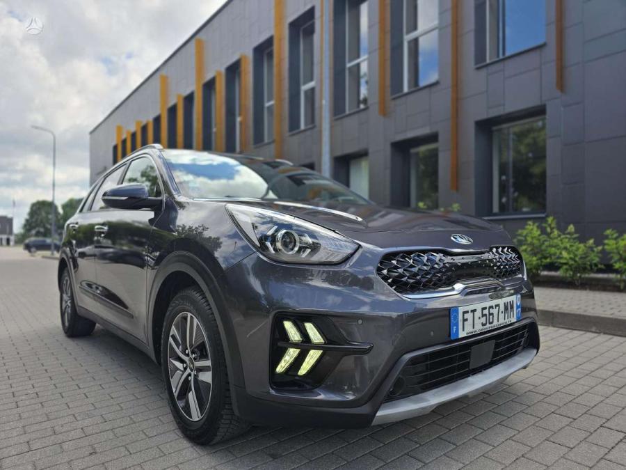 Киа Niro 2020 в Таураге, объемом двигателя 1.59 л и пробегом 196 тыс. км за 13900 €, фото 1 на AUTOMOTO.COM.LV