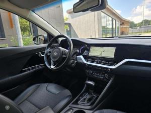 Киа Niro 2020 в Таураге, объемом двигателя 1.59 л и пробегом 196 тыс. км за 13900 €, фото 24 на AUTOMOTO.COM.LV