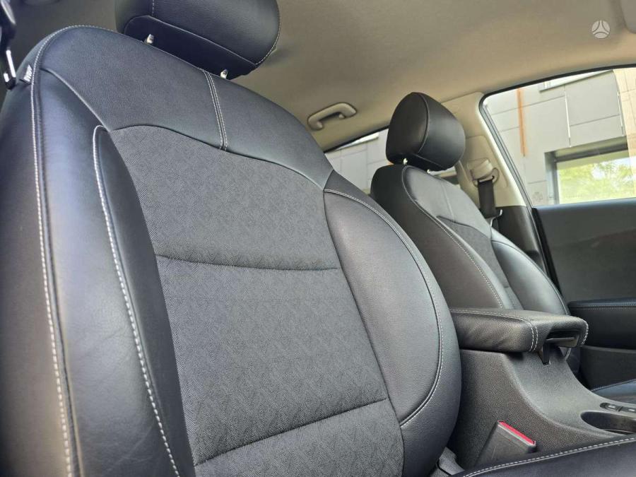 Киа Niro 2020 в Таураге, объемом двигателя 1.59 л и пробегом 196 тыс. км за 13900 €, фото 26 на AUTOMOTO.COM.LV