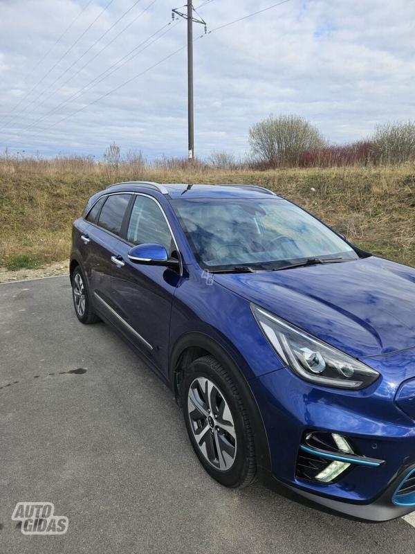 Kia Niro 2021 in Kaunas, with an engine capacity of 0.00 L and mileage of 94 thousand km for 20000 €, photo 2 on AUTOMOTO.COM.LV