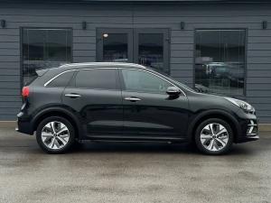 Kia Niro 2021 in Jelgava, with an engine capacity of 0.10 L and mileage of 20 thousand km for 22450 €, photo 6 on AUTOMOTO.COM.LV