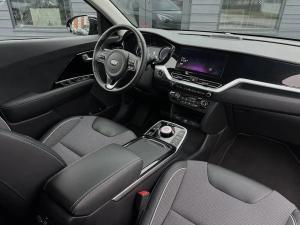 Kia Niro 2021 in Jelgava, with an engine capacity of 0.10 L and mileage of 20 thousand km for 22450 €, photo 7 on AUTOMOTO.COM.LV